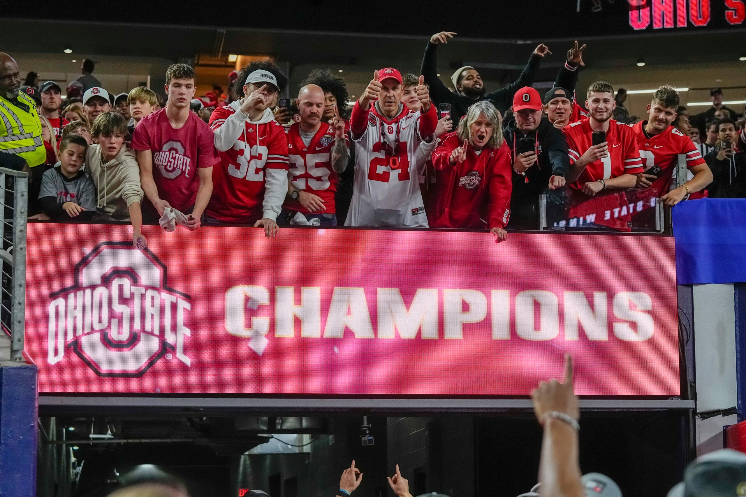 Social media reacts to Ohio State’s epic win over…