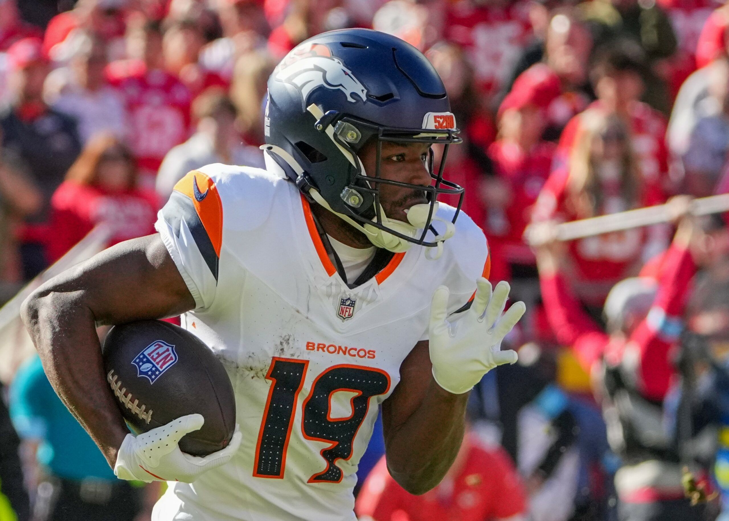 Broncos announce uniform combo for playoff game vs.…