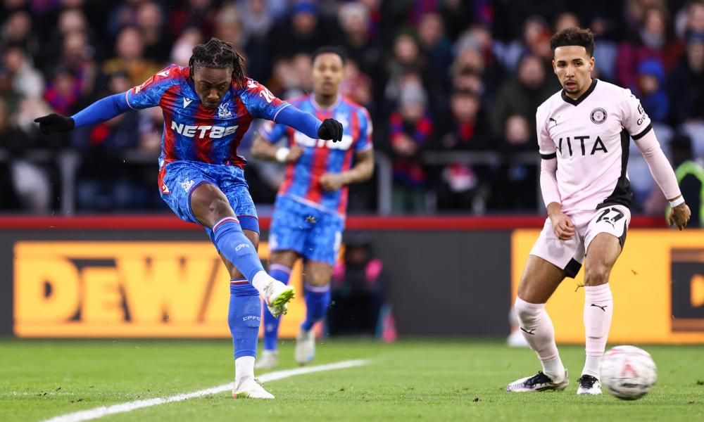 Eberechi Eze quick off mark to ease Crystal Palace…