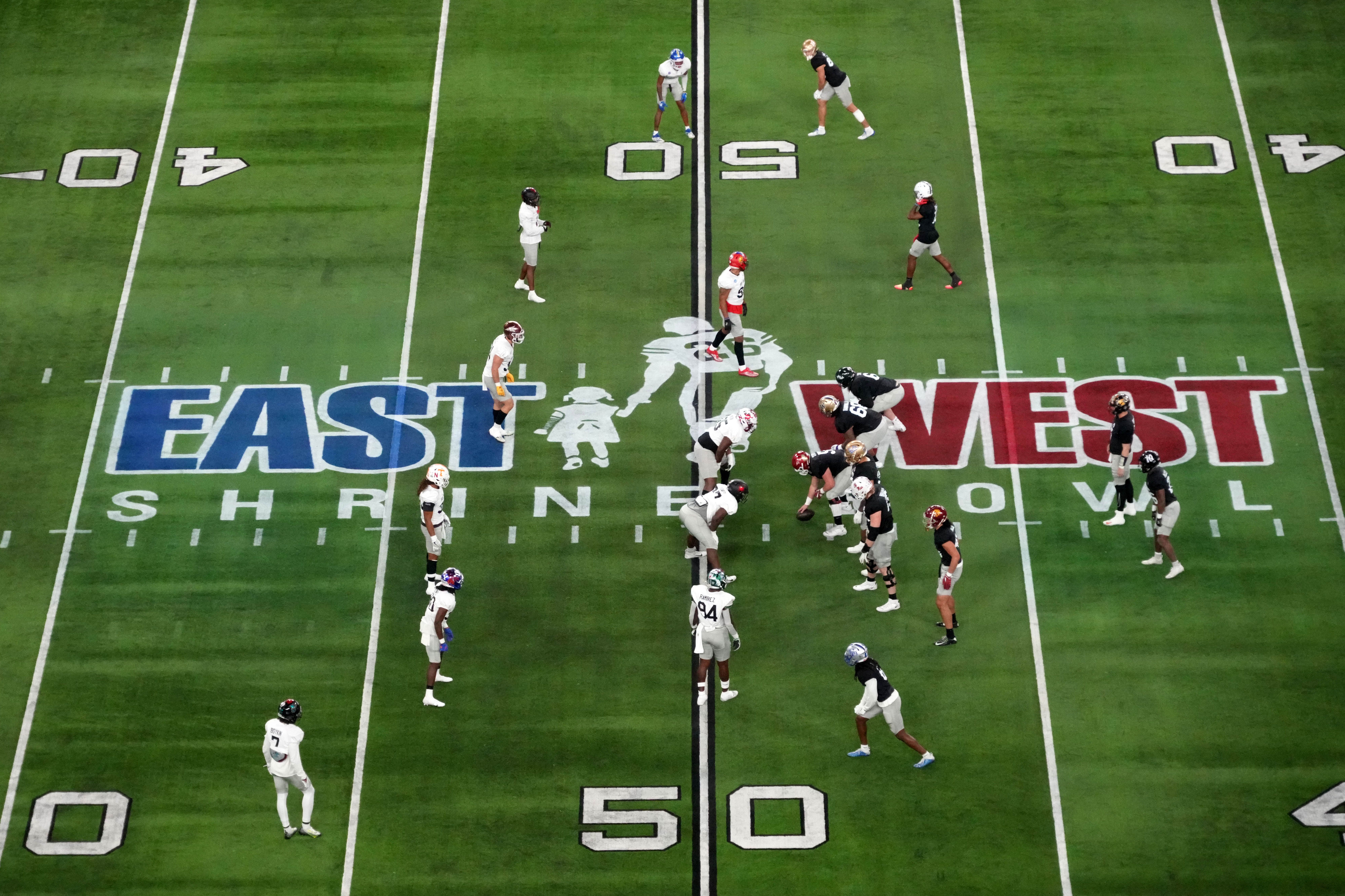 Dolphins assistant coach will be OC in East-West…