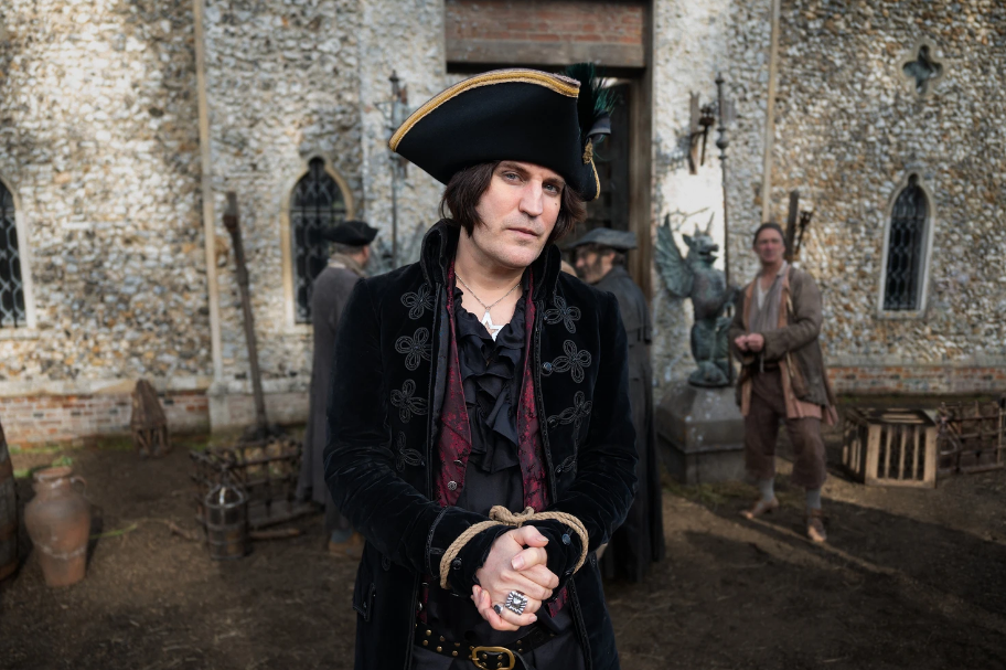 Noel Fielding drops out of Apple show over health…
