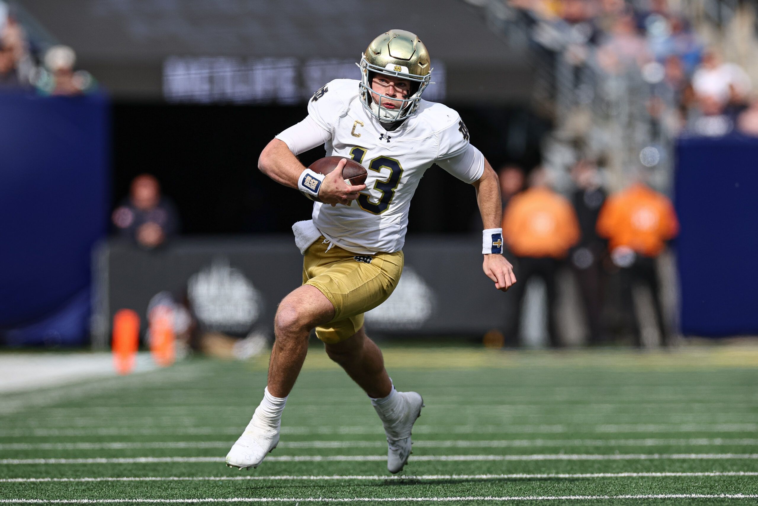 What makes Riley Leonard so good? Explaining the QB…