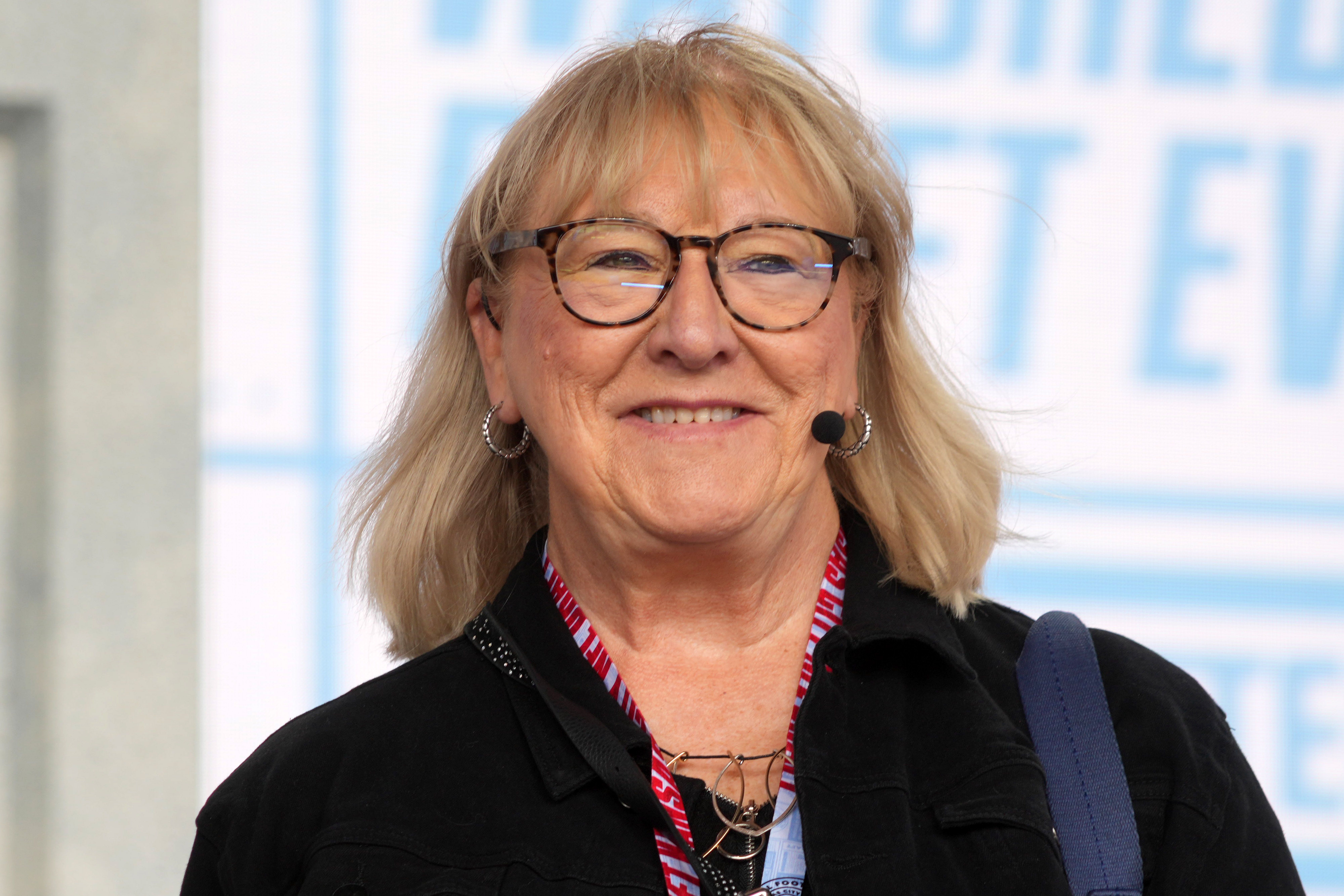 Donna Kelce hosted star-studded women’s empowerment…