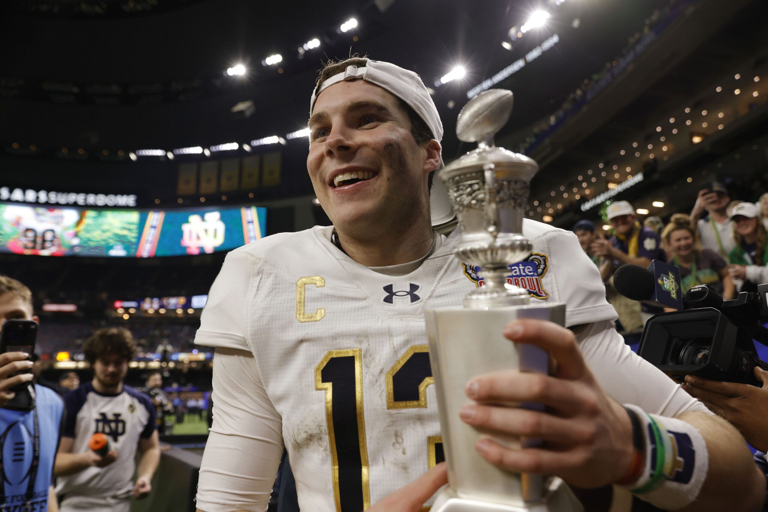 Who is Riley Leonard’s girlfriend? Meet Molly Walding,…