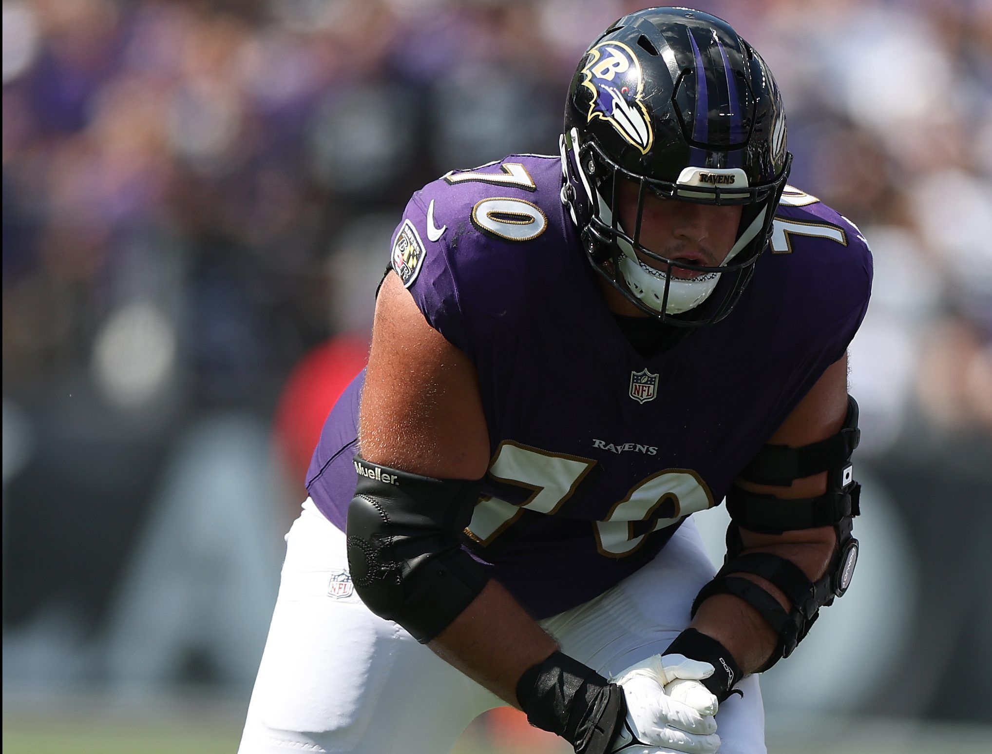Ravens’ right tackle Roger Rosengarten named to PFWA…