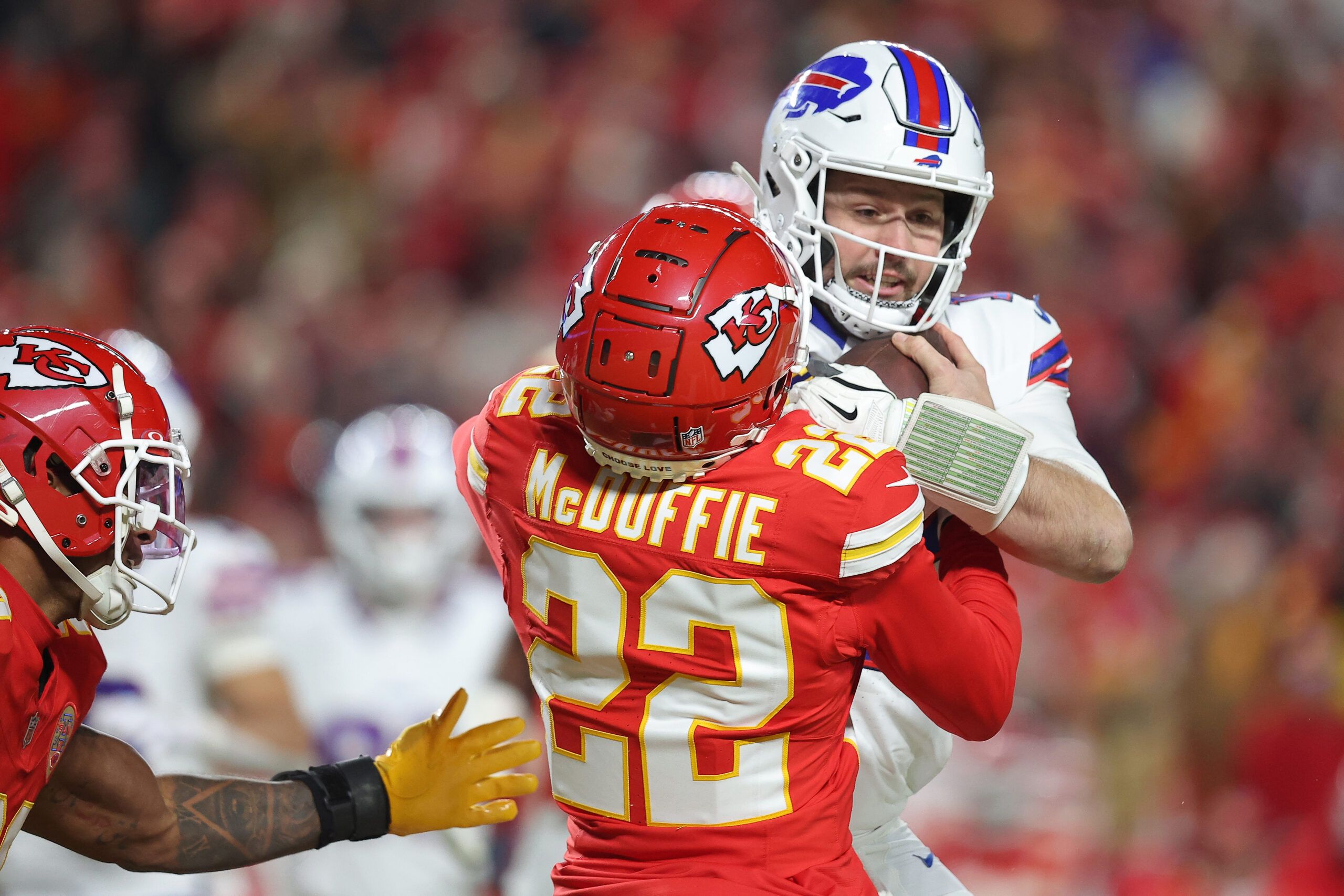 Watch Trent McDuffie’s mic’d up performance in Chiefs’…