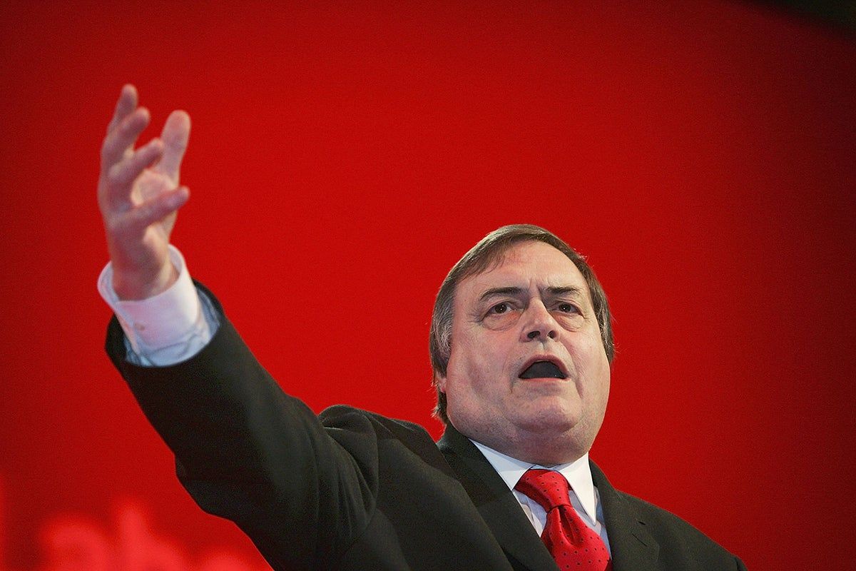 Sir Keir Starmer hails ‘legendary’ John Prescott ahead…
