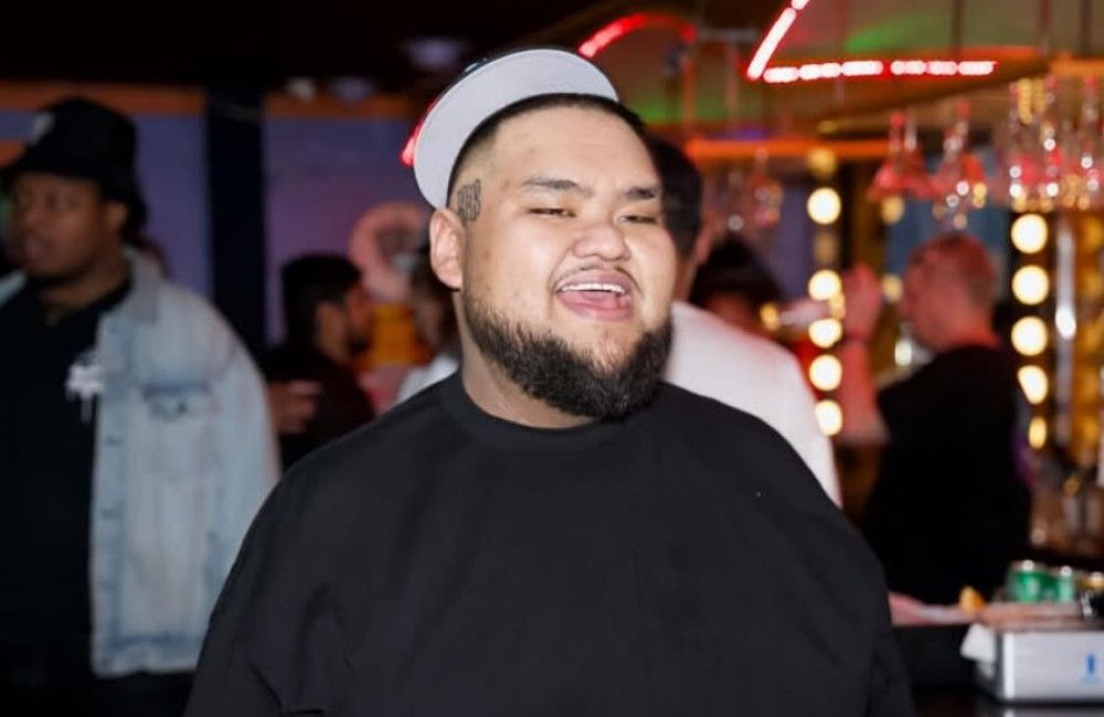 Comedian Ken Flores dead aged 28