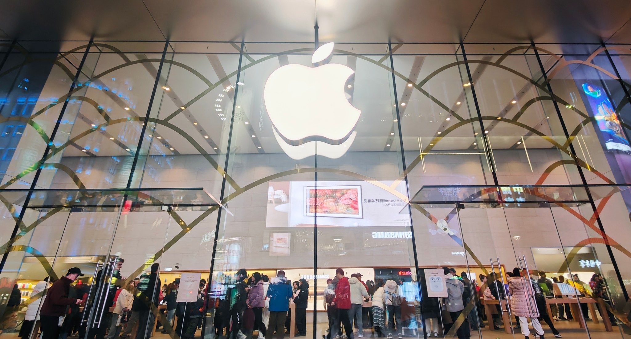 Apple is richer than ever thanks to high margins—and…