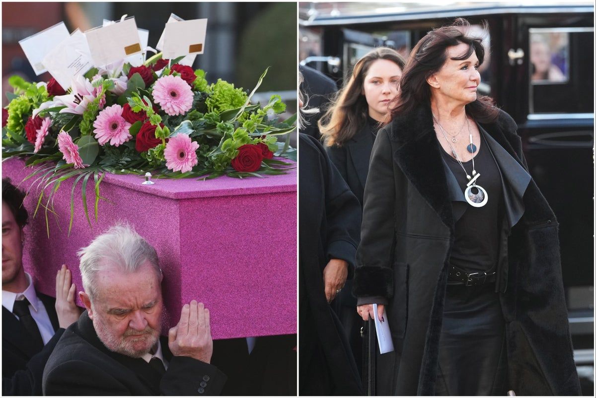 Linda Nolan laid to rest in sparkling pink coffin as…