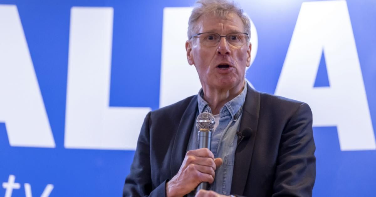 Alba in chaos as acting leader forced to rebut…