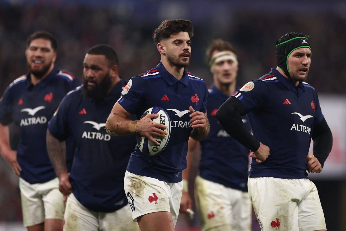 France fly half Romain Ntamack suspended for England…