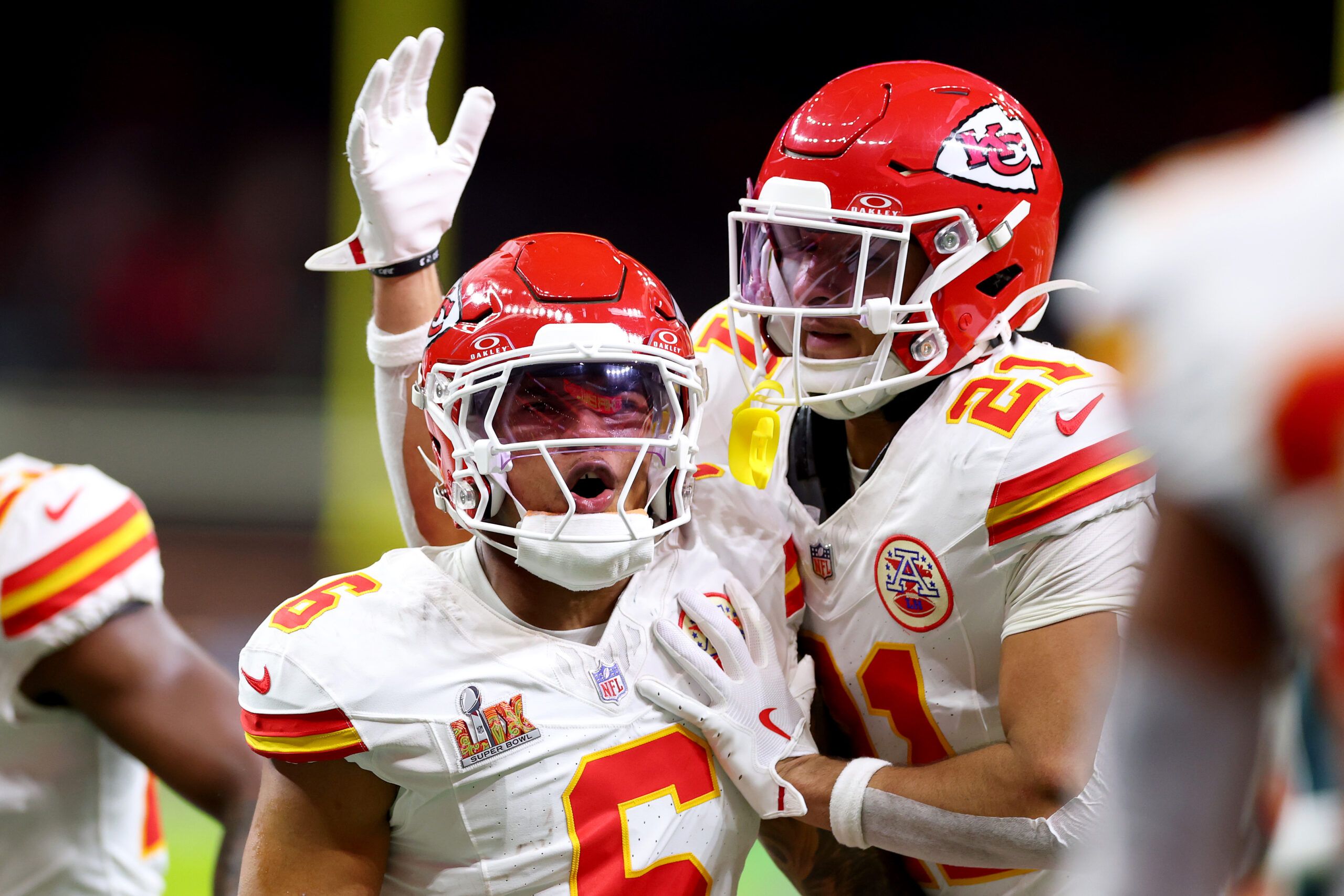 Super Bowl highlight: Chiefs DB Bryan Cook intercepts…