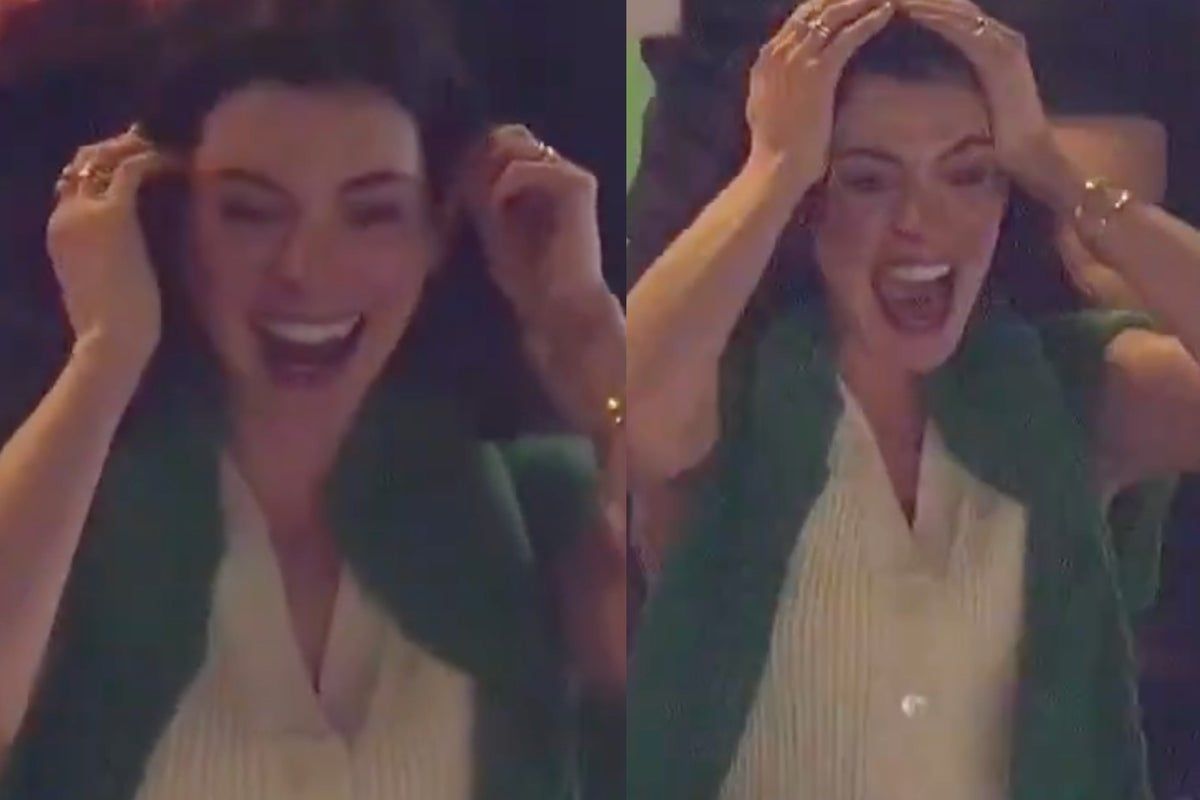 Super Bowl 2025: Anne Hathaway steals the show with…