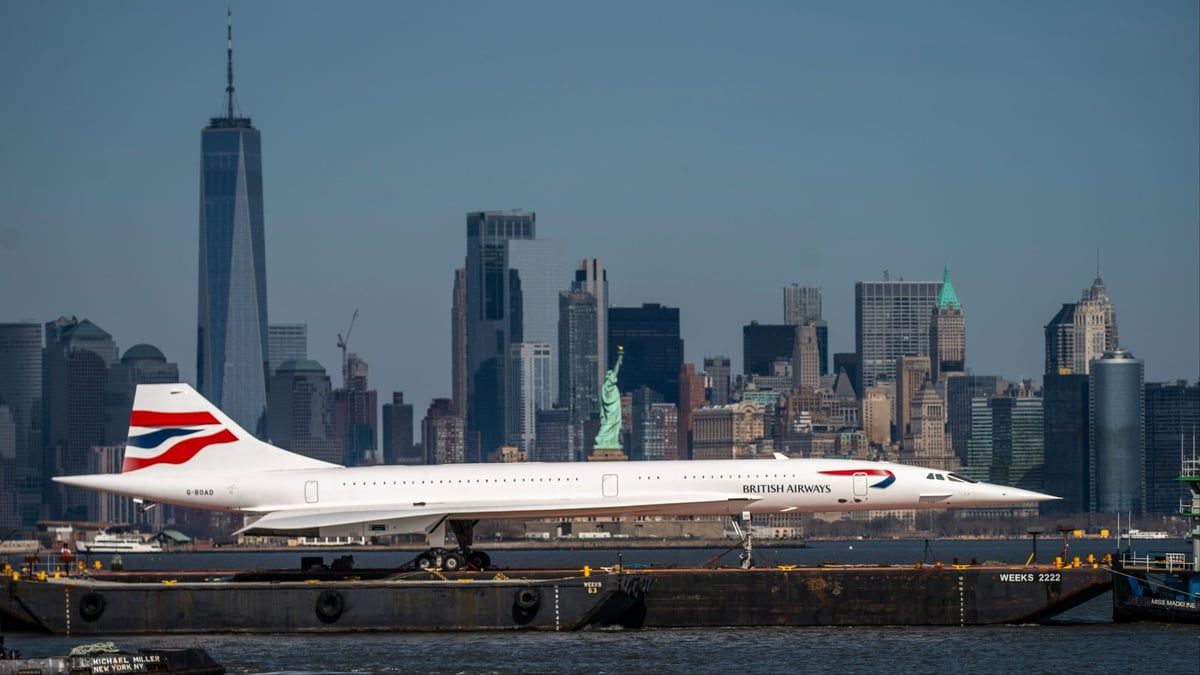Why did Concorde stop flying?