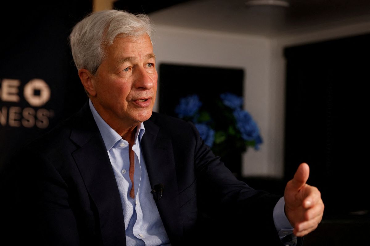 JPMorgan's Jamie Dimon Blasts Employees Push For… JPMorgan's Jamie Dimon Blasts Employees Push For…