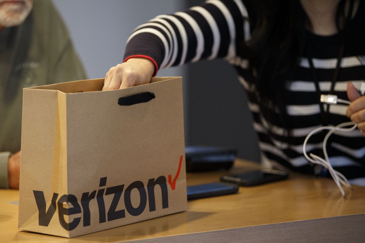 Verizon quietly issues stern warning to customers