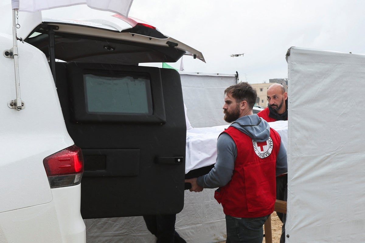 Watch live: Hamas returns bodies of four Israeli…