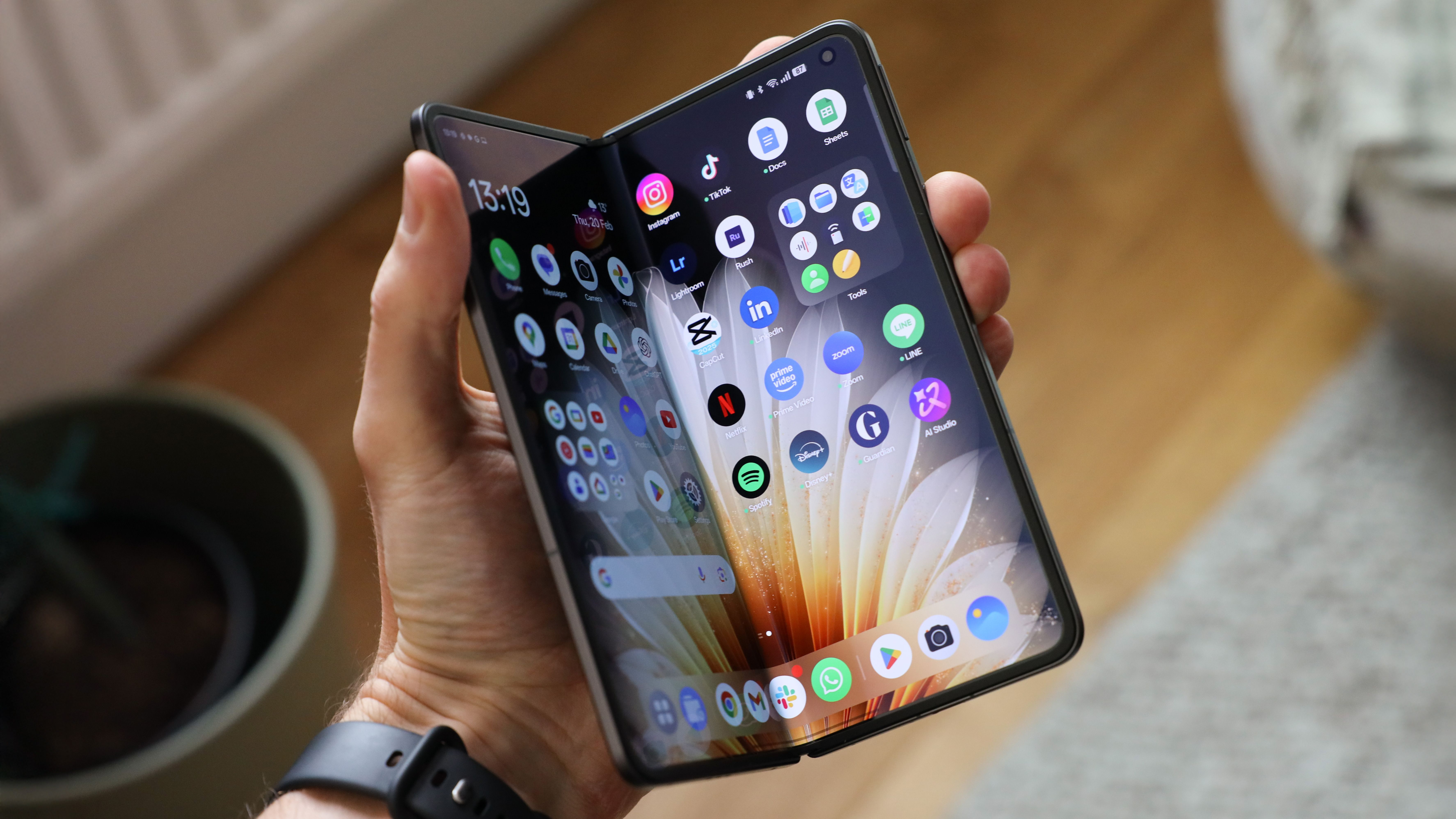 Oppo Find N5 review: a revolution in foldable phones,…