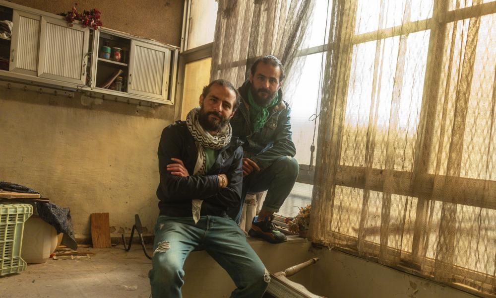 ‘A dream come true’: Syrian twin actors return home…