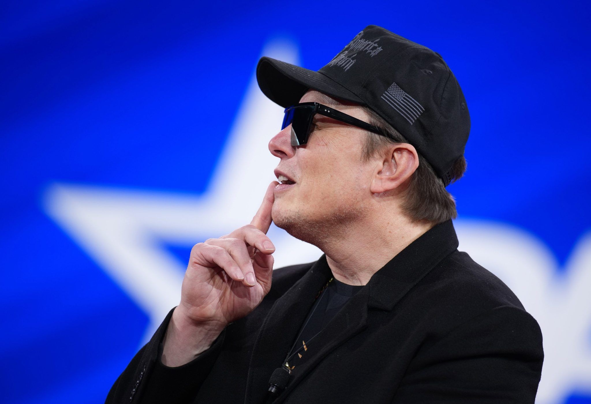 Tesla crashes below $1 trillion for the first time…