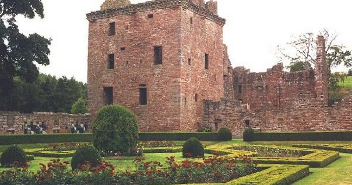 500-year-old Scottish castle to reopen months ahead of…