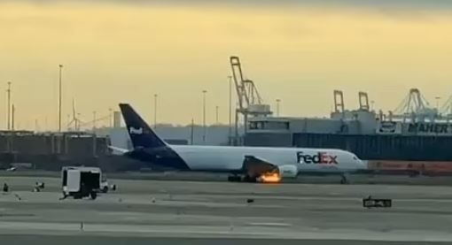 FedEx Boeing 767 makes emergency landing after engine…