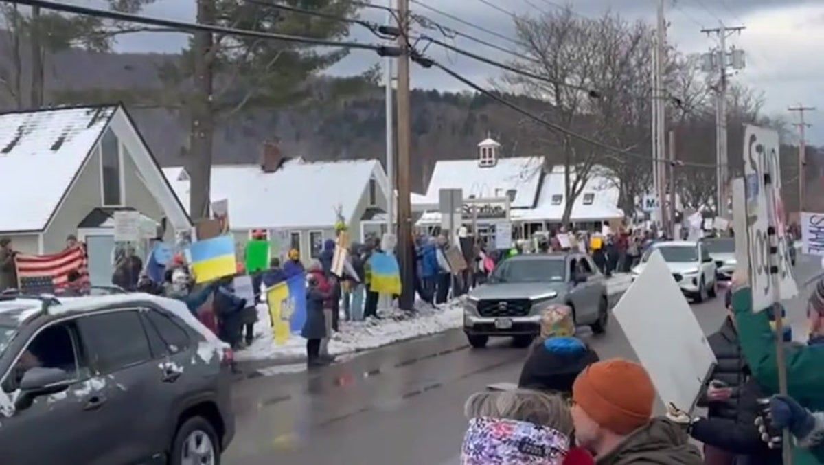 JD Vance protesters line streets of Vermont where vice…