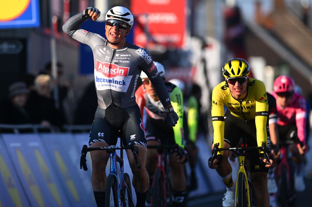 Kuurne-Brussel-Kuurne: Jasper Philipsen overpowers…