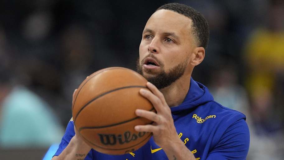 Sports Illustrated - Steph Curry Reunites With Former…