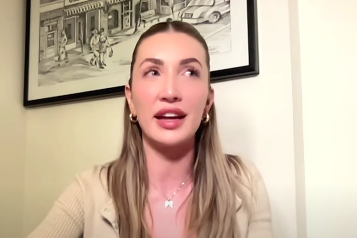 Kate Cassidy breaks down referring to Liam Payne in…