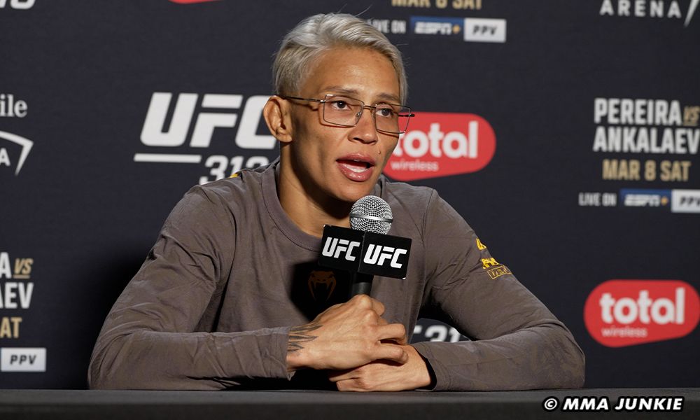 Amanda Lemos: Iasmin Lucindo wants my spot at UFC 313,…