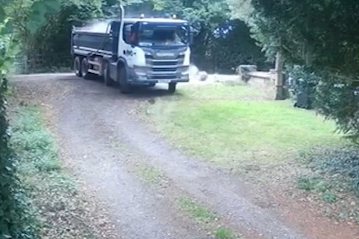 Moment lorry driver causes £40,000 damage to Grade…