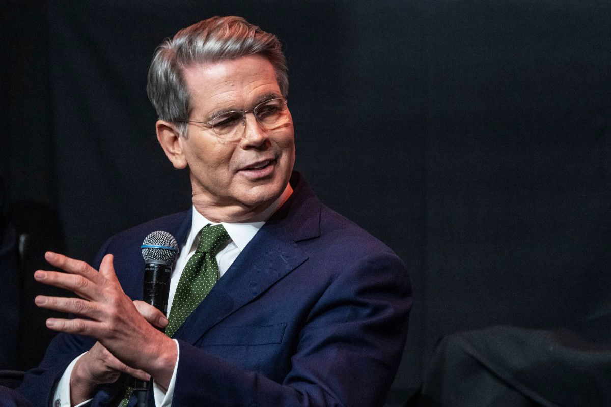 Treasury Secretary delivers startling message on U.S.…