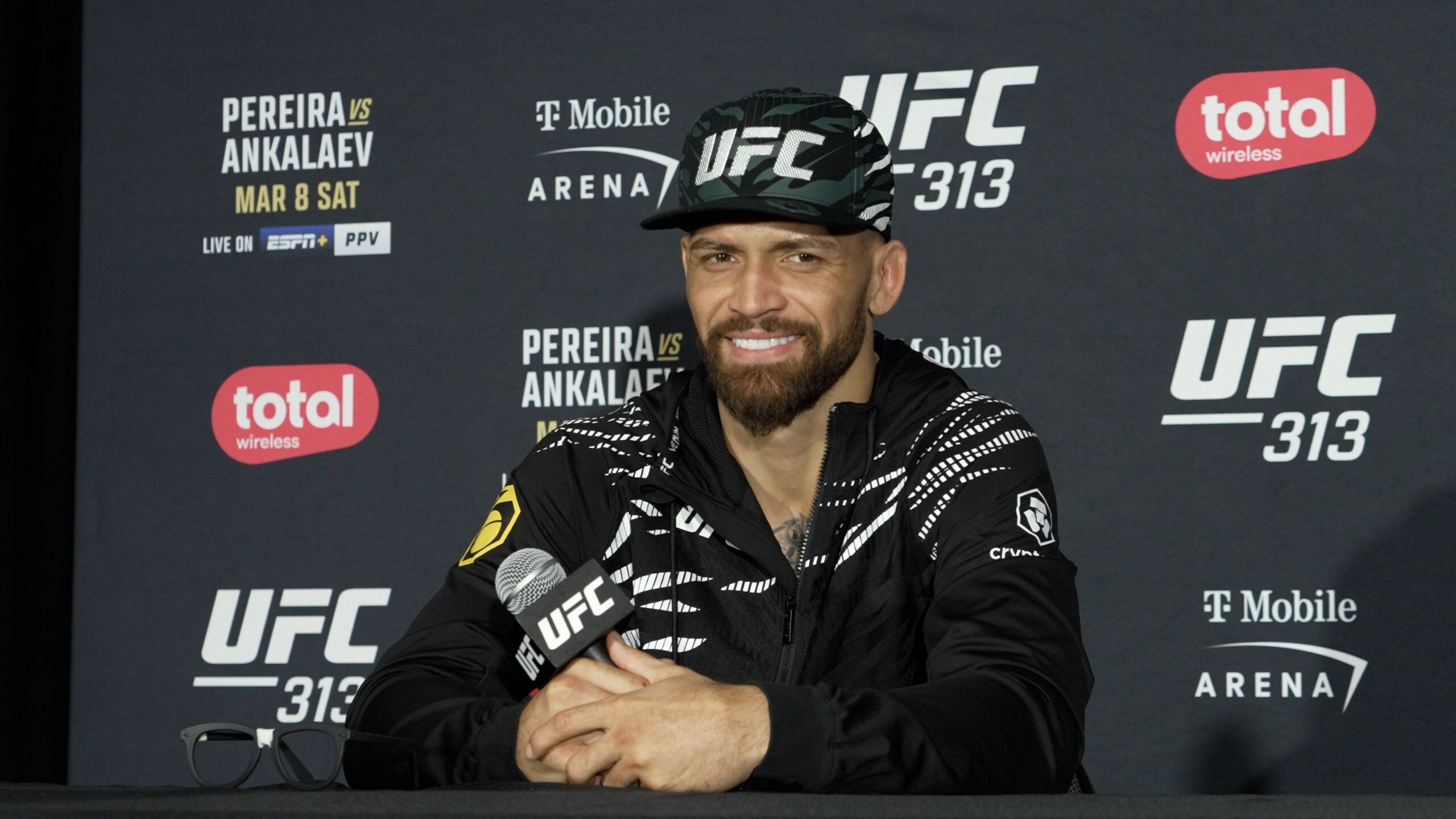 Mauricio Ruffy wants Beneil Dariush after KO of Year…