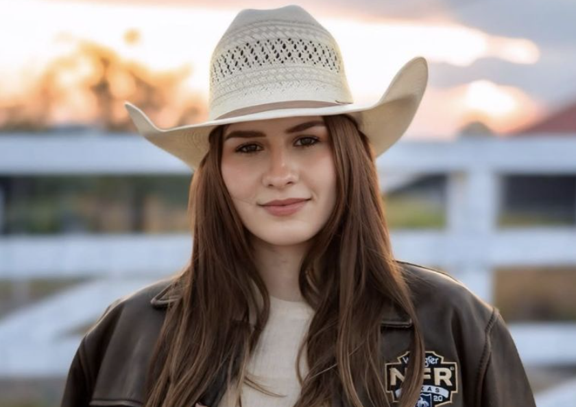 Mexican Cowgirl Influencer Valeria 'Miss Rodeo'…