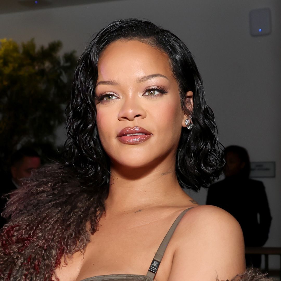 Rihanna Reveals She Gave Birth in the Most Glamorous…