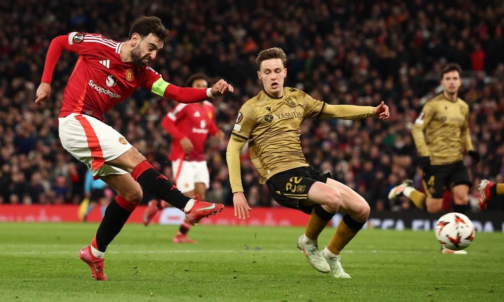 Fernandes hat-trick powers electric Manchester United…