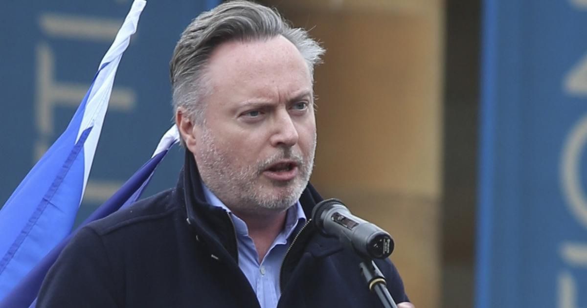 Alyn Smith announces plan to stand in Holyrood election