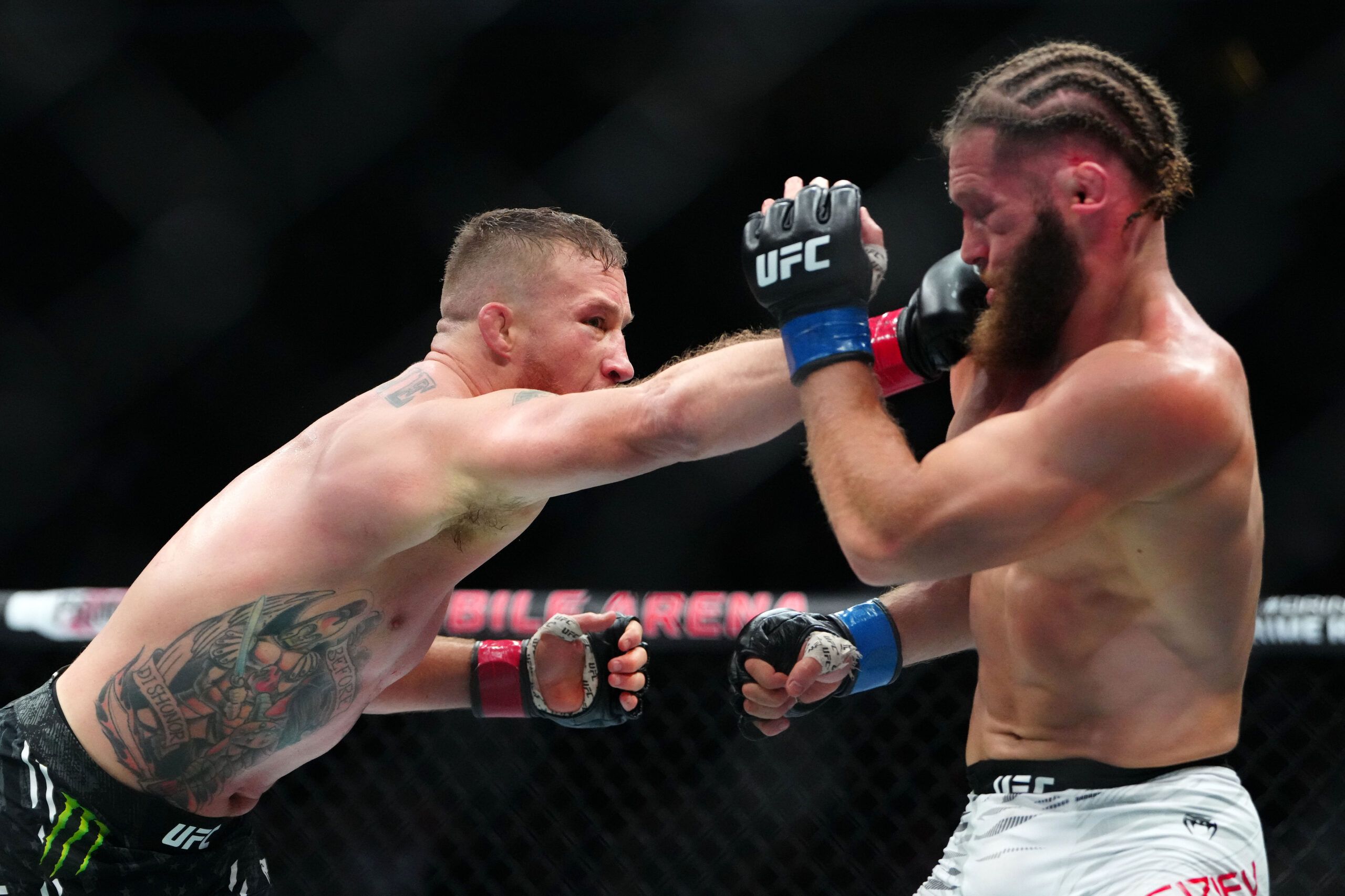 UFC 313 ‘Fight Motion’: Watch the Gaethje-Fiziev…
