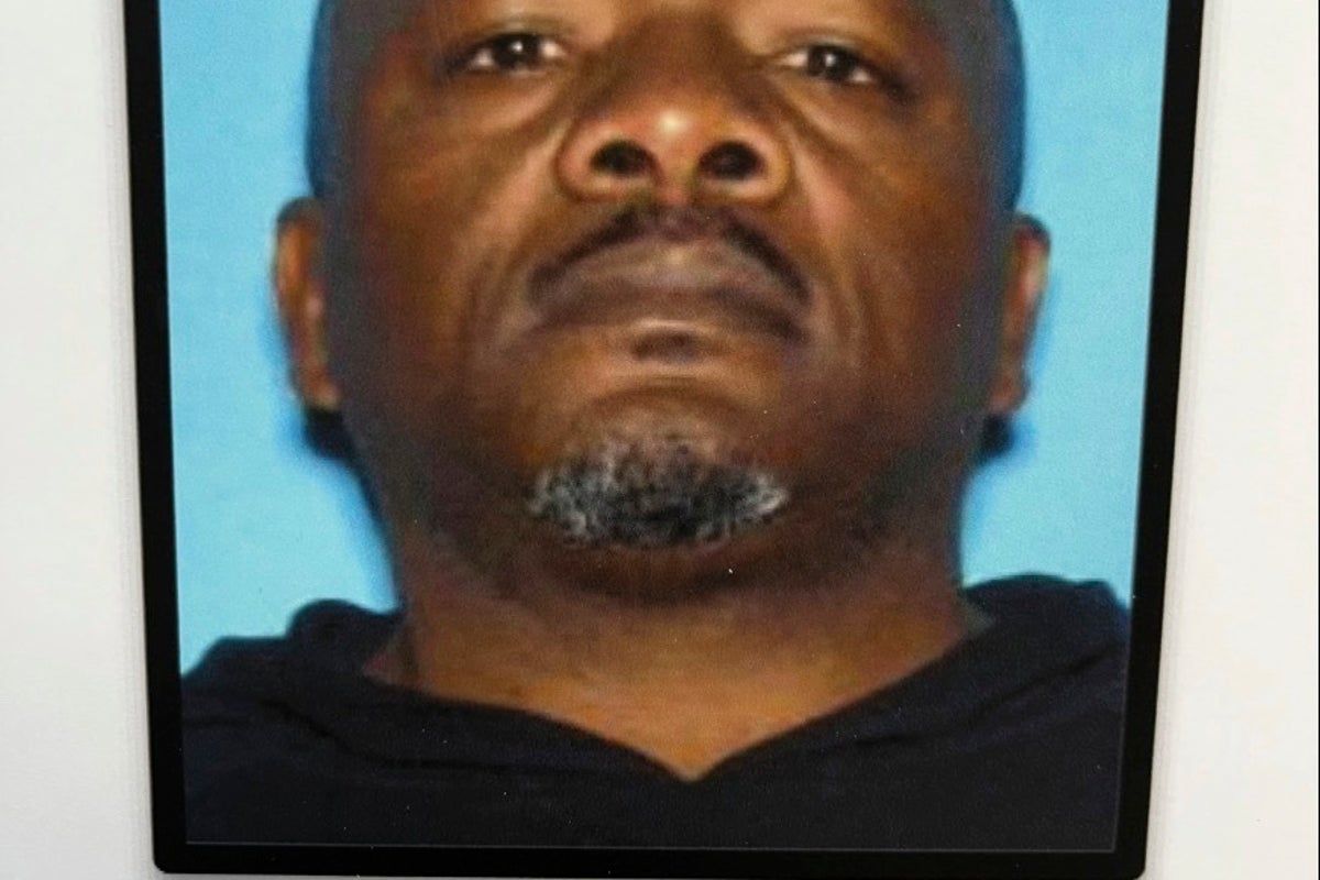 Federal authorities search for longtime LA gang leader…