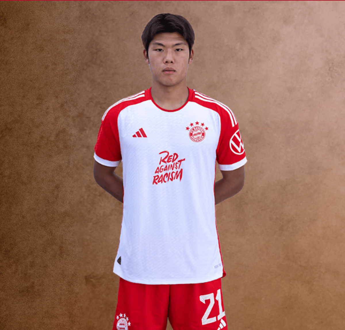 Guo Jiaxuan: Bayern Munich pay tribute as 18-year-old…