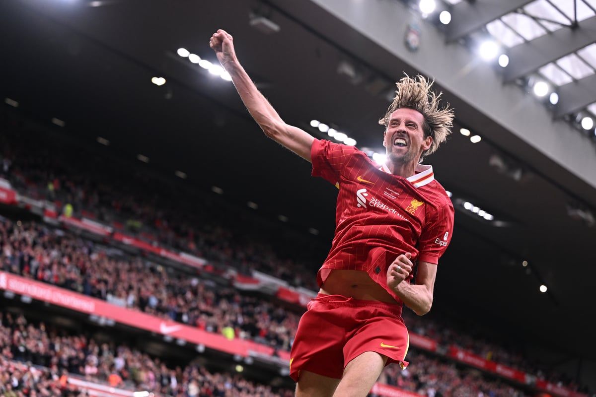 Liverpool Legends vs Chelsea Legends LIVE: Charity…