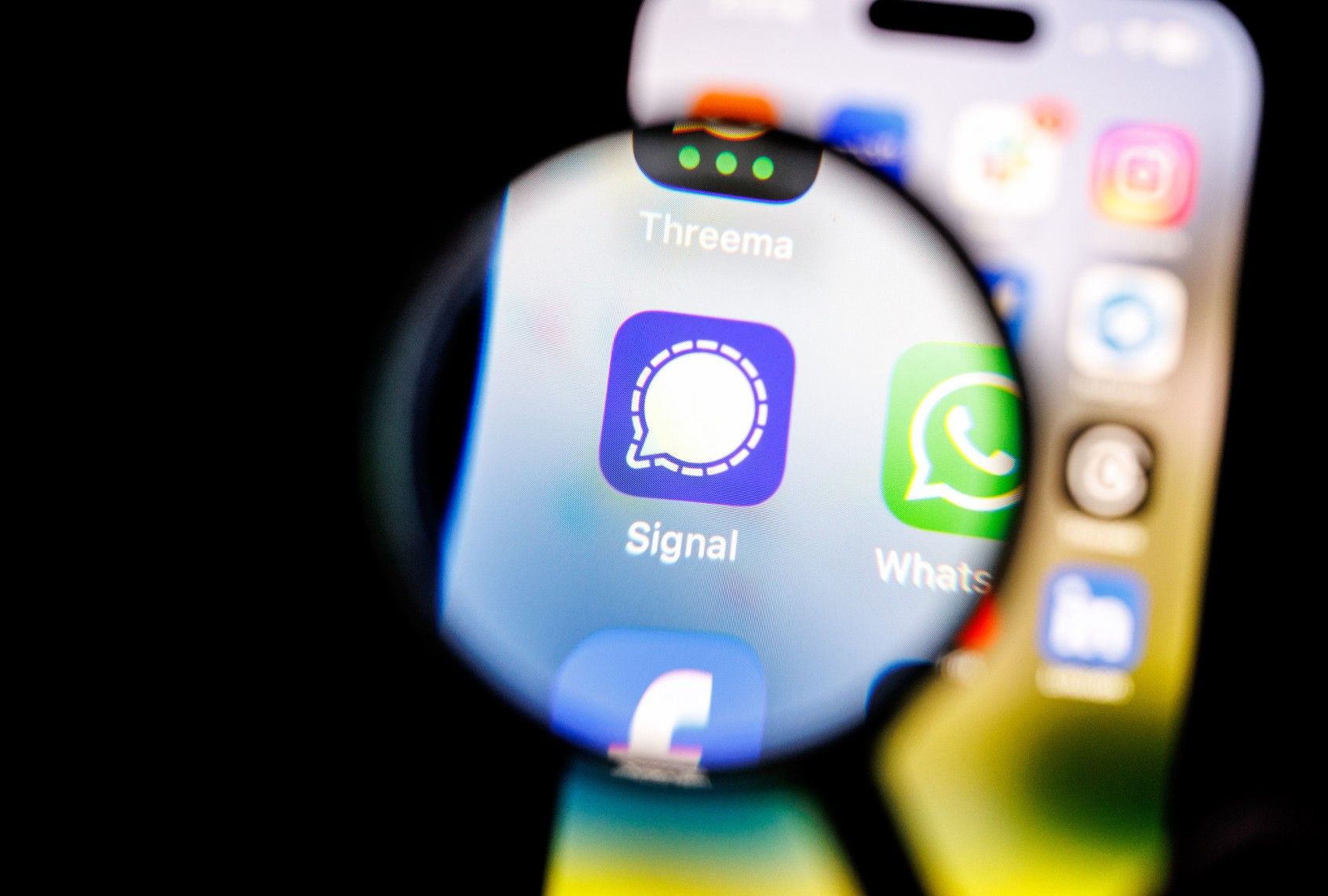 The Atlantic reveals full Signal texts