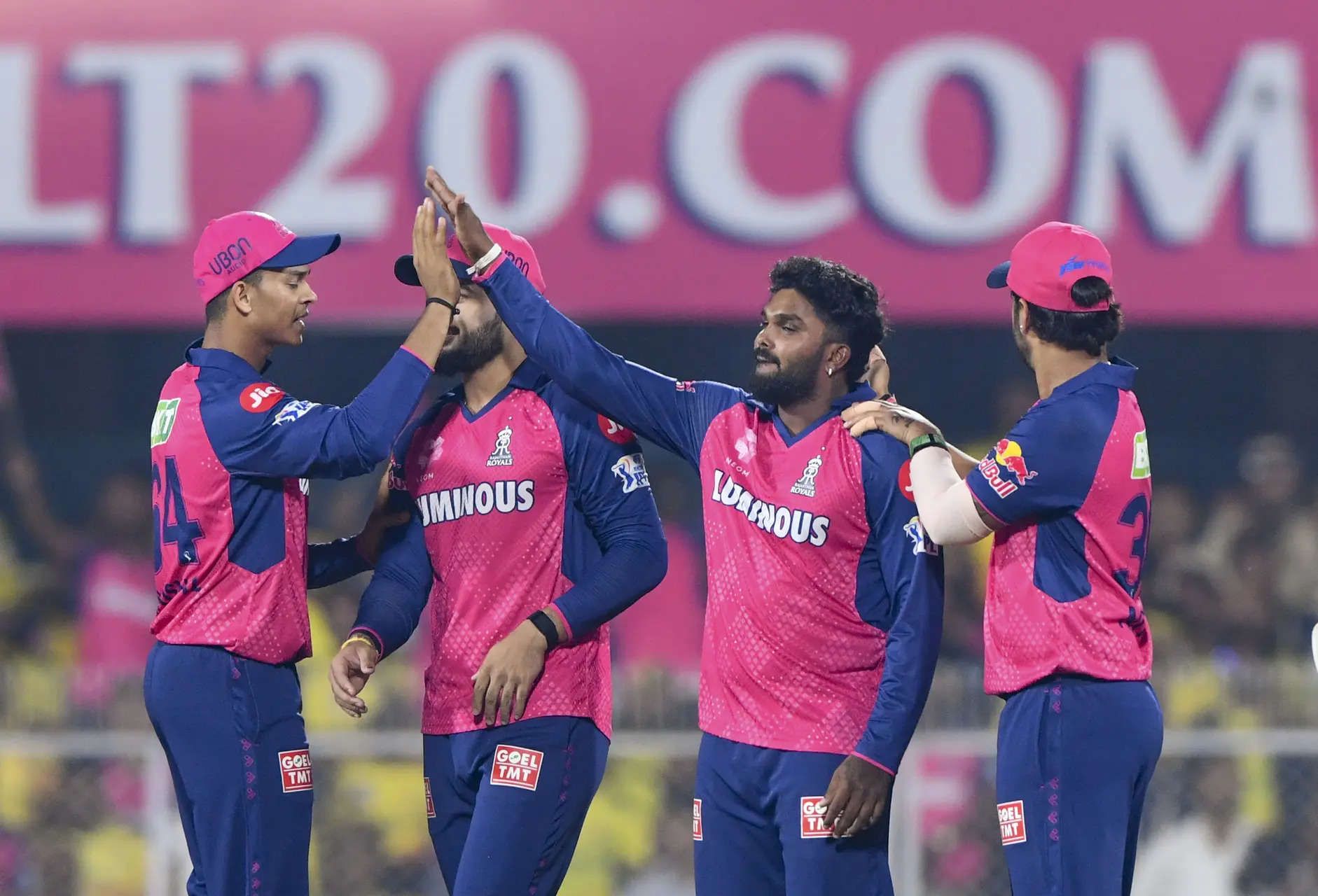 Who won yesterday's IPL match, RR vs CSK, DC vs SRH:…