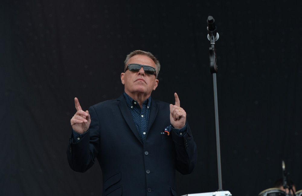 Madness star Suggs quits booze after battle with…