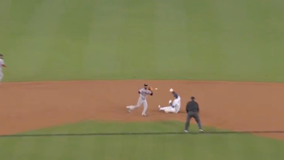 Sports Illustrated - Shohei Ohtani Uses New Slide…