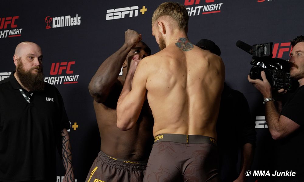 Torrez Finney vs. Rob Valentin prediction, pick, start…