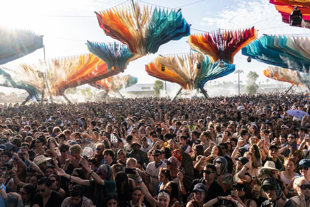 Coachella fans praise live-stream after sky high…