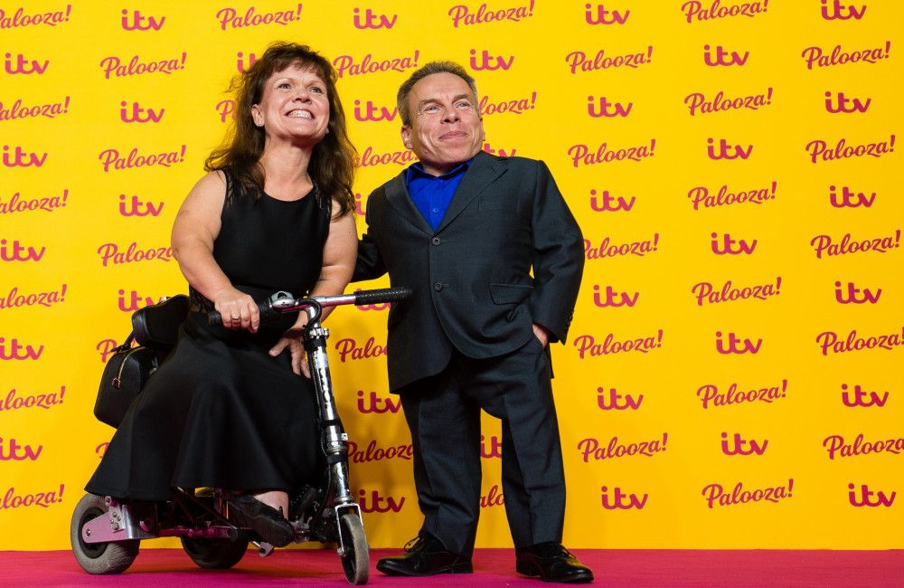 Warwick Davis’ wife’s cause of death revealed as…